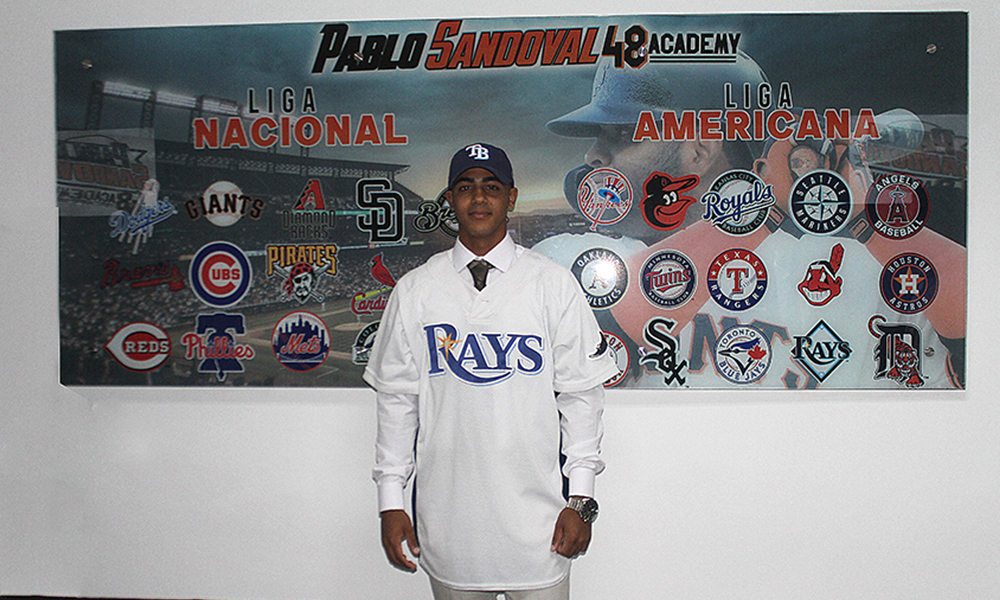 Firmaron a “José Ángel Monzón” de academia de Pablo Sandoval